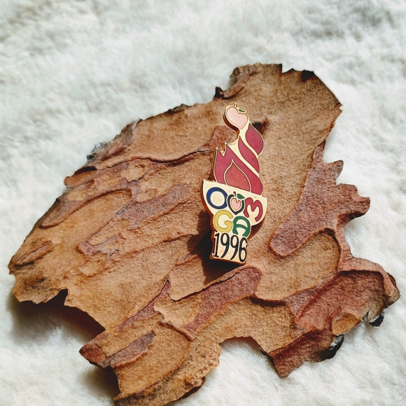 the pin man | Accessories | 996 Atlanta Georgia Olympic Torch Pin ...